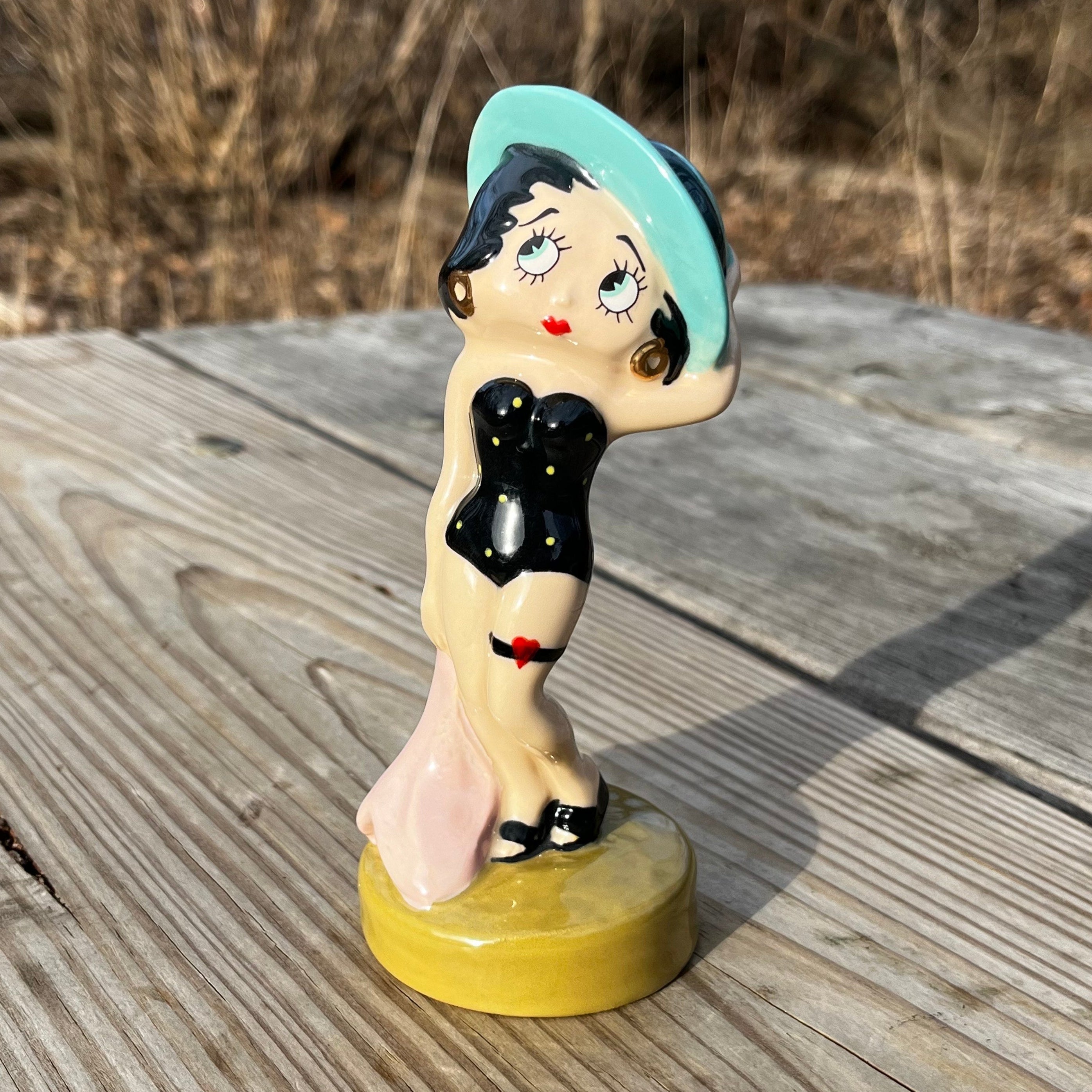 1998 Beach Betty Boop figure. – Sad Heart Vintage