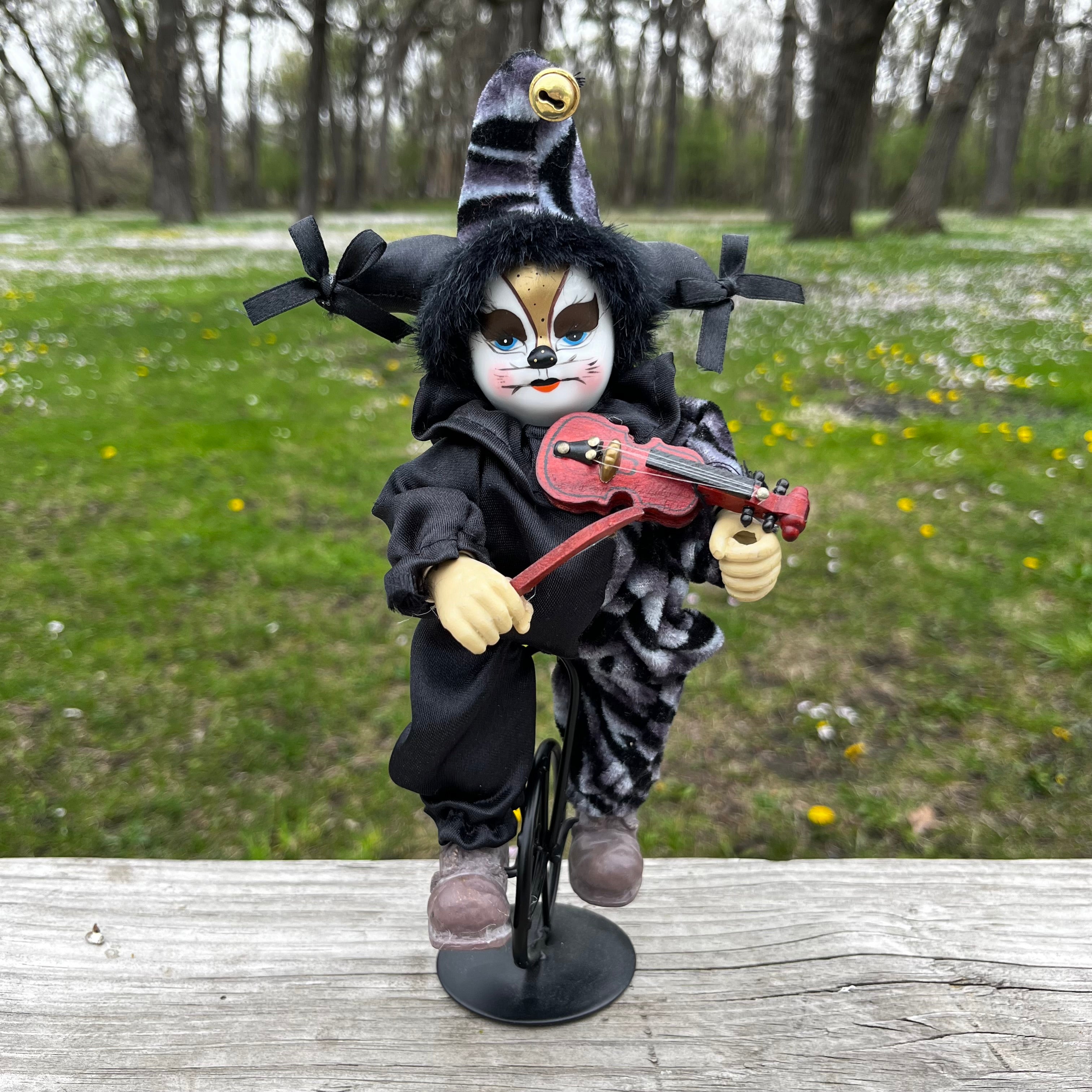 Vintage unicycle jester. – Sad Heart Vintage